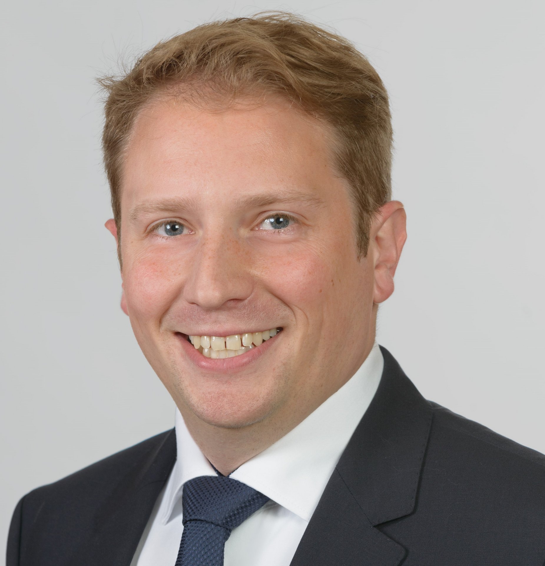 Karriereschritt für Prof. Dr. Christoph Peters, Assistenzprofessor IWI-HSG